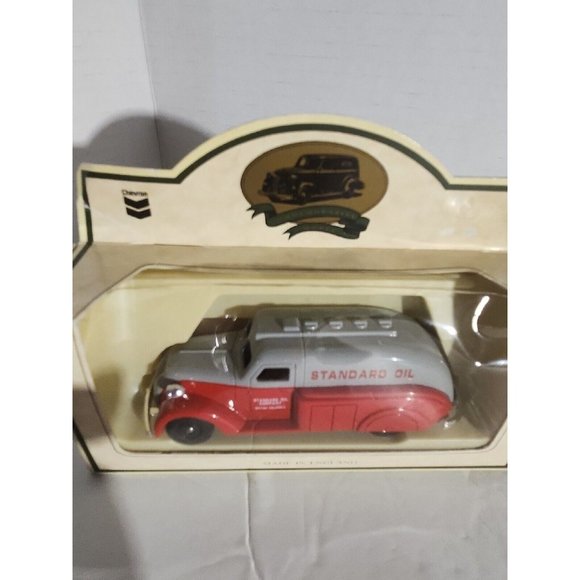 Lledo | Toys | Chevron Standard Oil Model Diecast Metal Streamline Tank ...